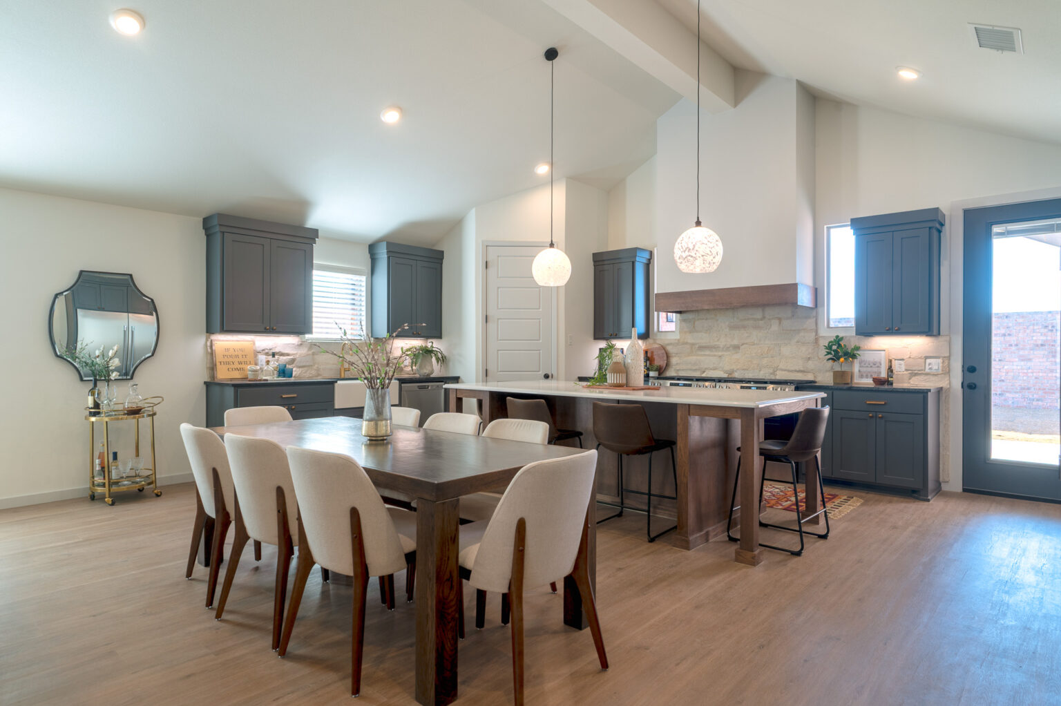 3623-122_DSC4423-HDR-Edit - Ventura Homes